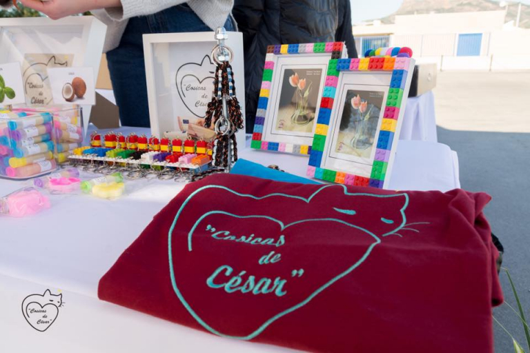 Compromiso scout con el lazo dorado por César · Scouts de España